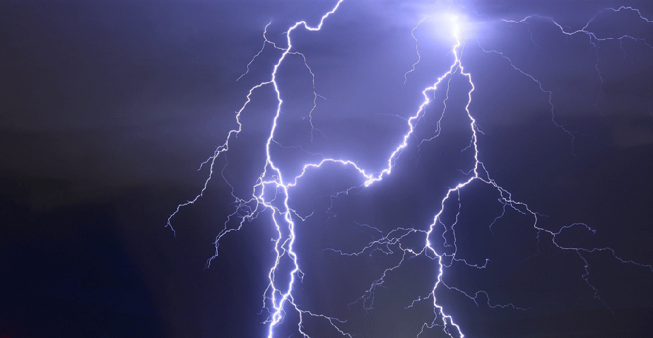 Aumento "dramático" de raios no Ártico preocupa cientistas | Clima | Um ...