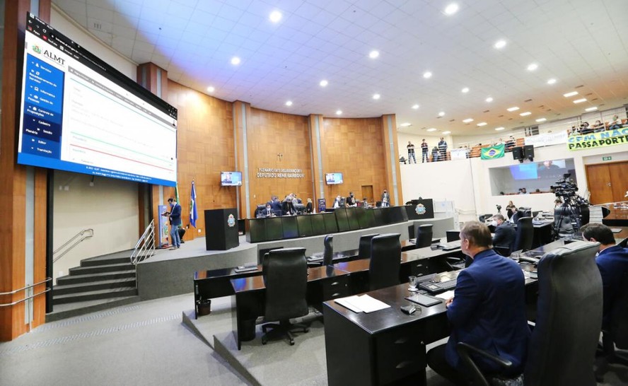 MT aprova norma que reduz proteção ambiental em áreas de floresta